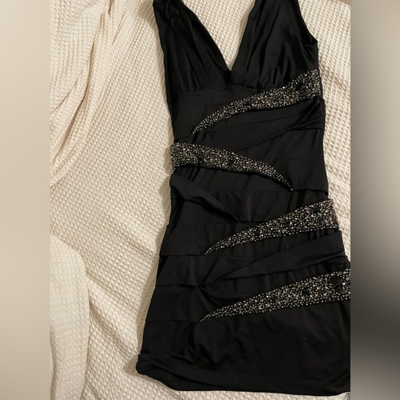 Nikibiki | Dresses | Lsb Flattering Dress Worn A Couple Of Times Midi ...